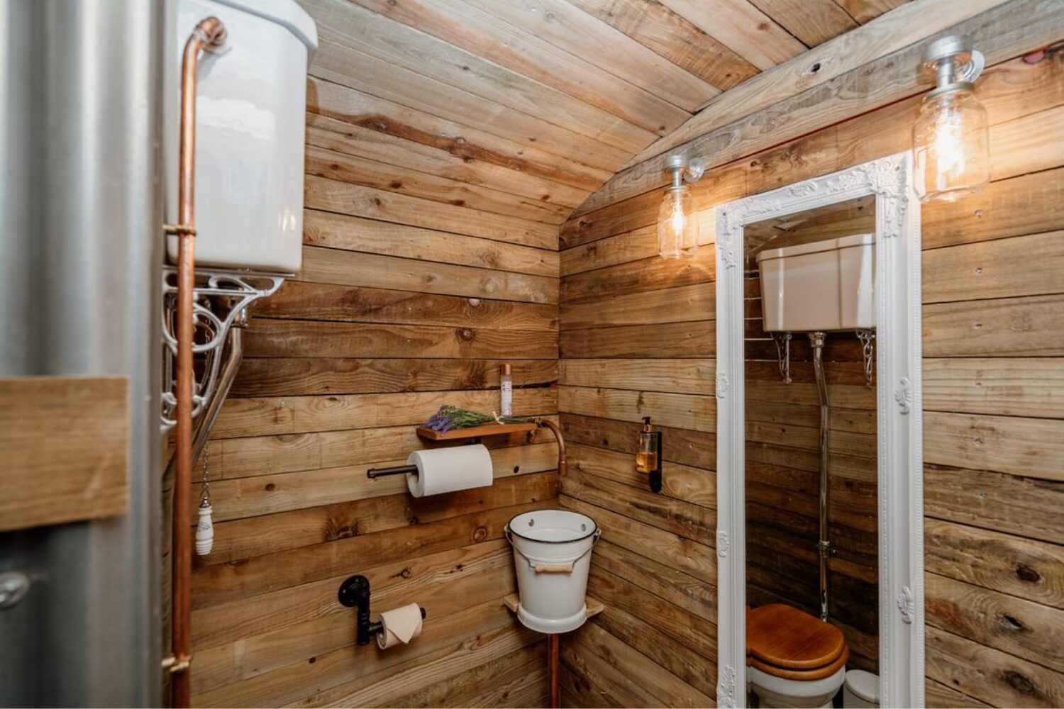 Nomadic Washrooms - Shades Canvas